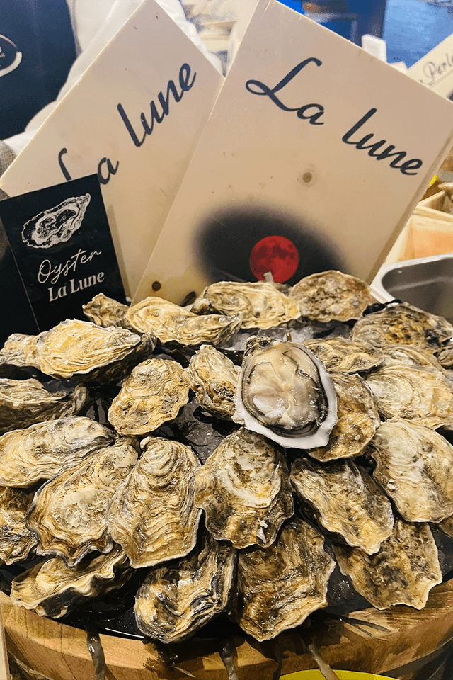 เทศกาล “Oyster Indulgence” จากฟาร์ม Les Huîtres Cadoret ณ ห้องอาหารโกจิ ...